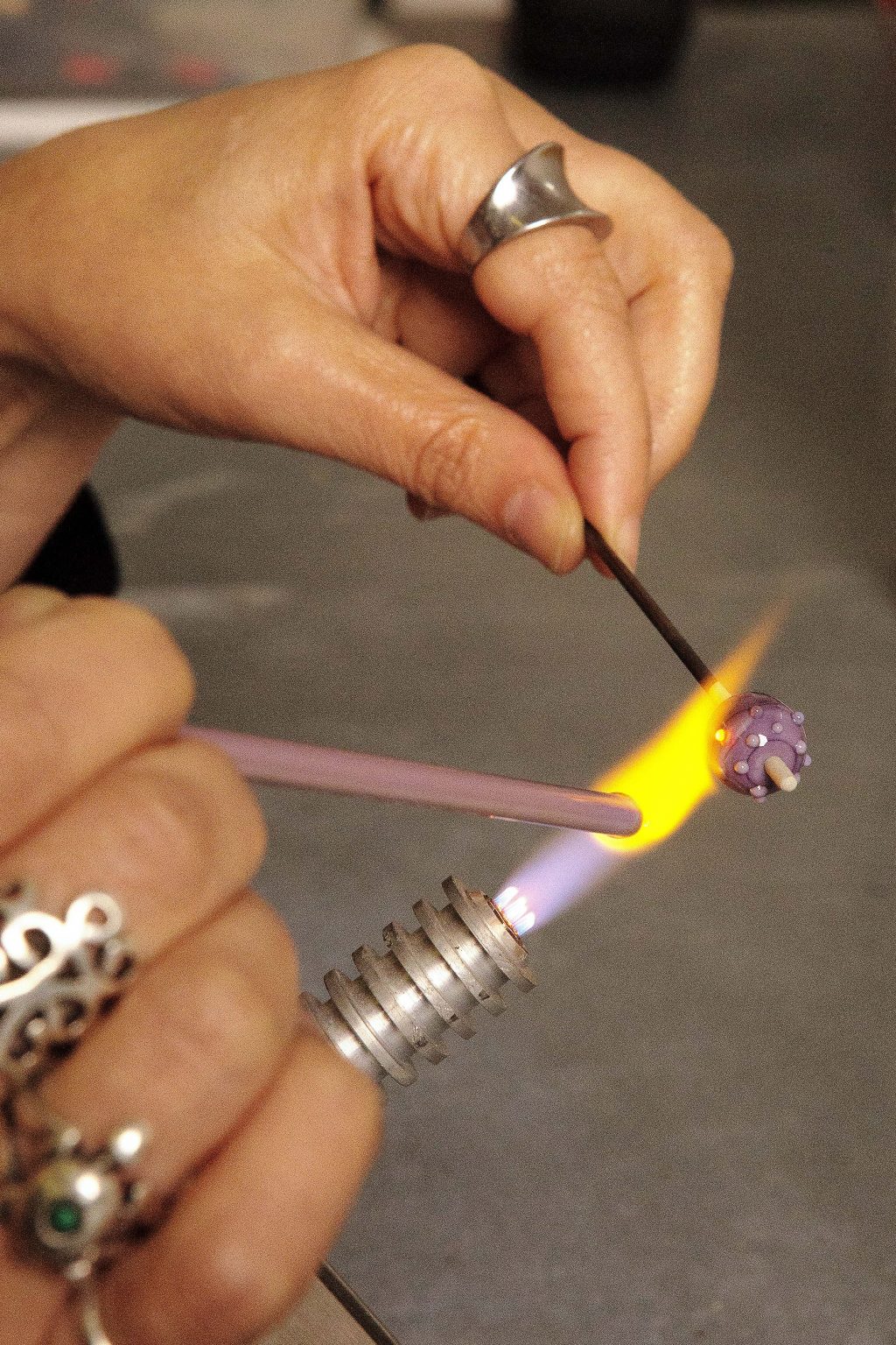 Beading - Glass - Metal - Stone-Wirework Classes | Beadology